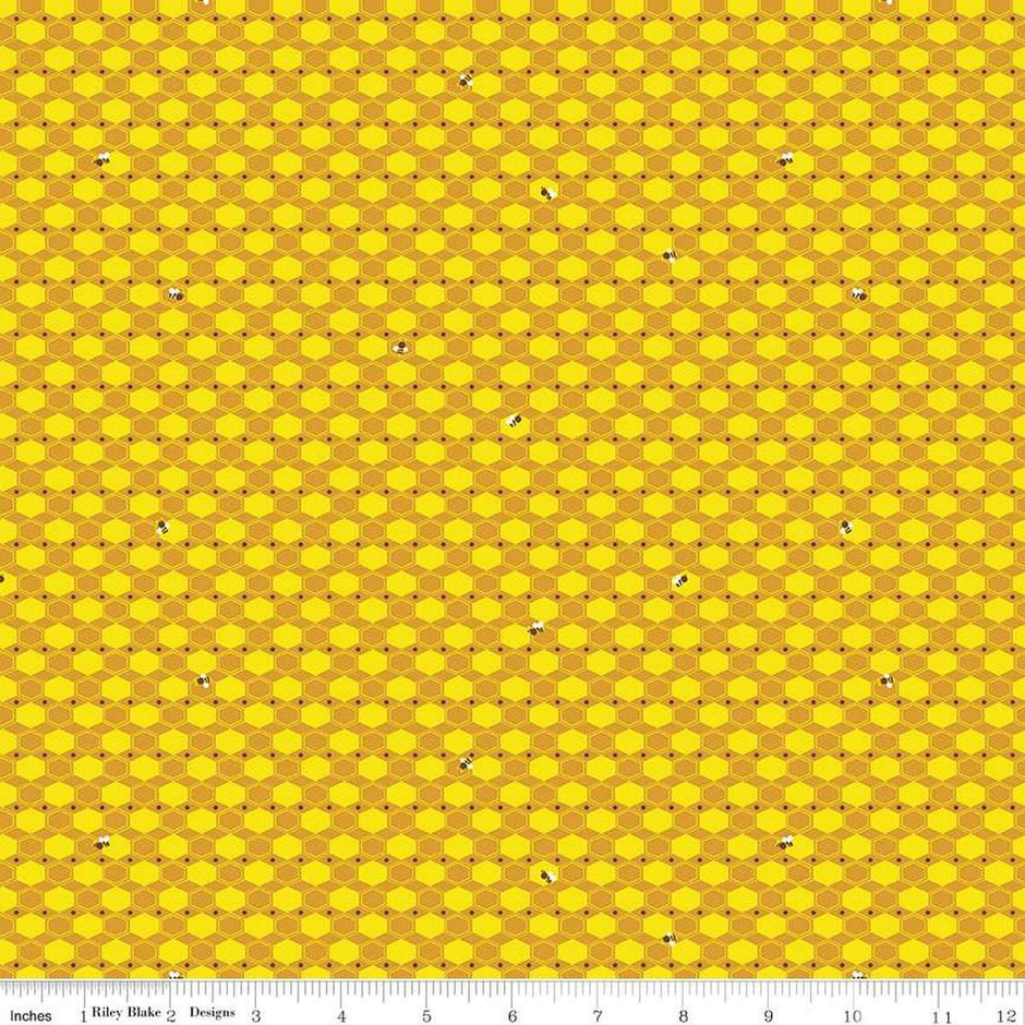 100 Aker Woods – Cute Little Fabric Shop